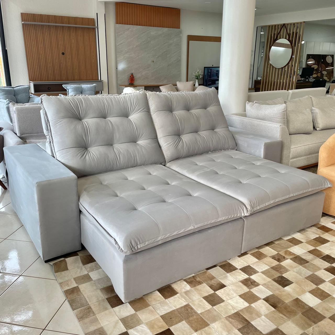 Sofa 2,44m Caribe em Veludo – Di Qualita (2783) - Bella Casa de Realeza PR