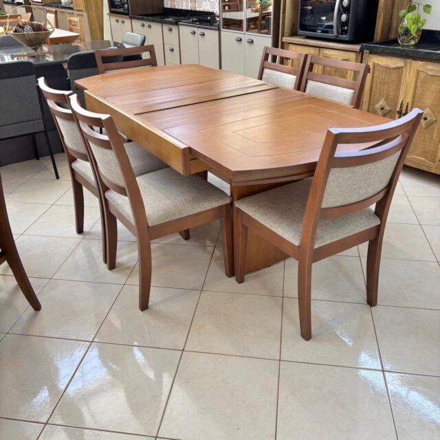 Mesa Extensivel Lorena (5067) com 6 Cadeiras Caribe em Linho (1436 ...